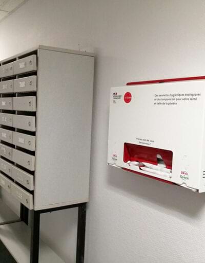 Tampon dispensers & sanitary pad dispenser | Iyni dispenser